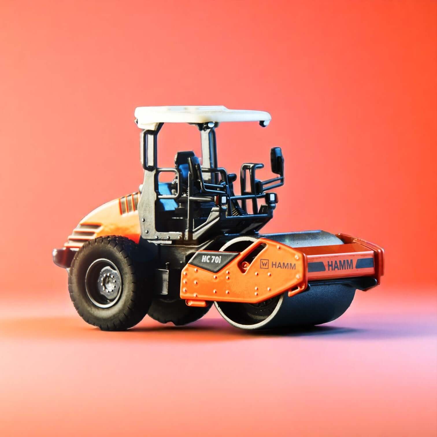 Hamm HC70i ROPS 1:50 Scale Model - Collectible Precision
